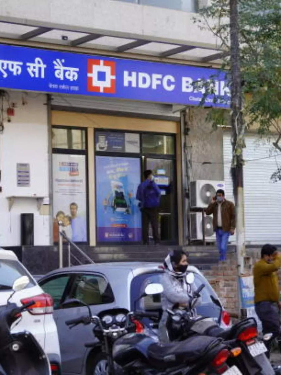 HDFC Bank Users Alert! 7 banking services to be down on THESE dates ...