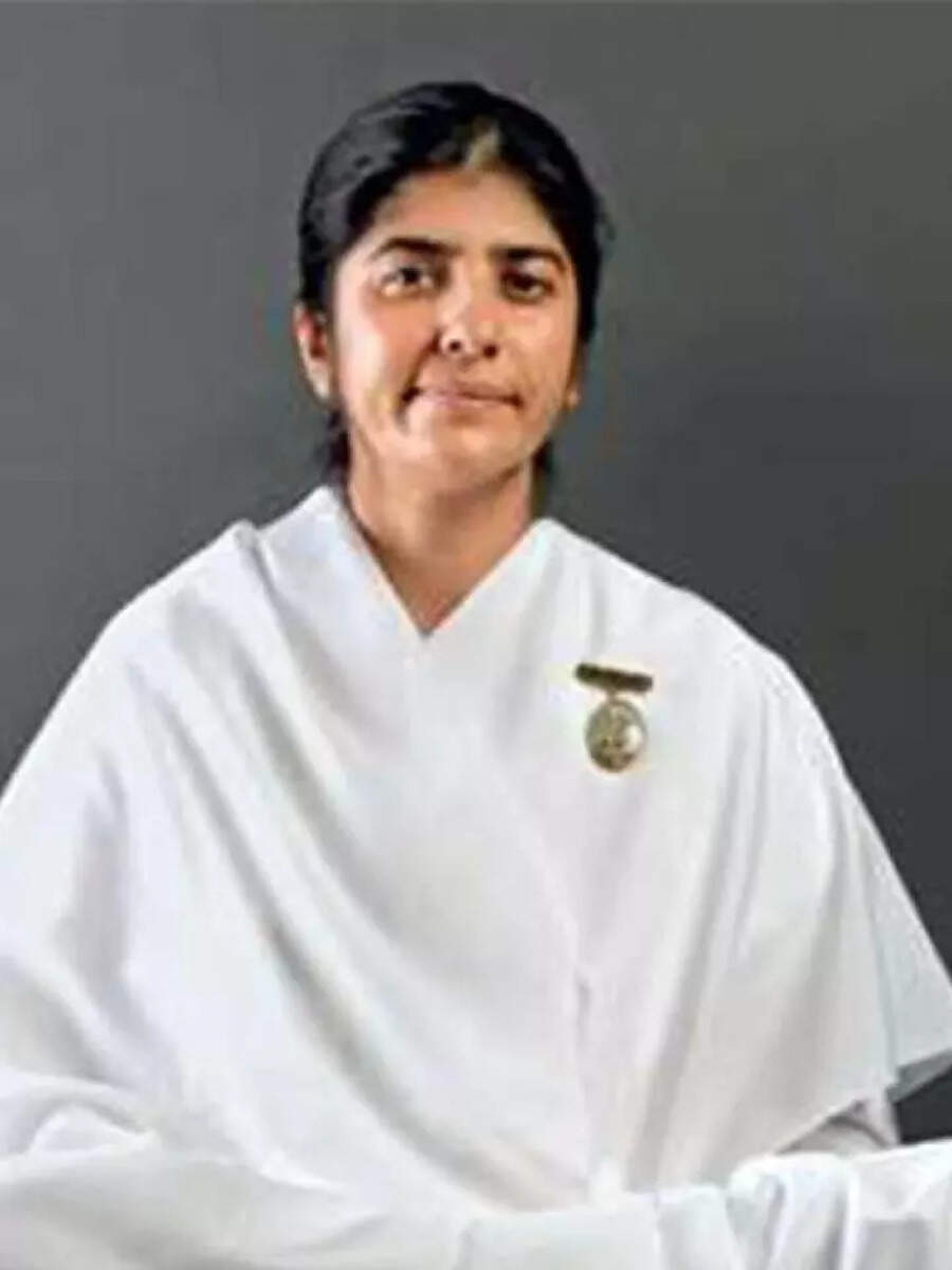 BK Shivani: हमेशा डूब जाते हैं ऐसे लोग, जीवन में ऊंचा मुकाम दिलाती हैं ...