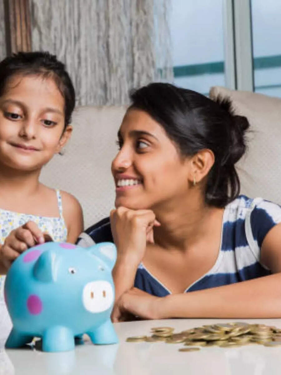 Raise Wealthy Kids With THIS 18x15x12 Formula | ET Now