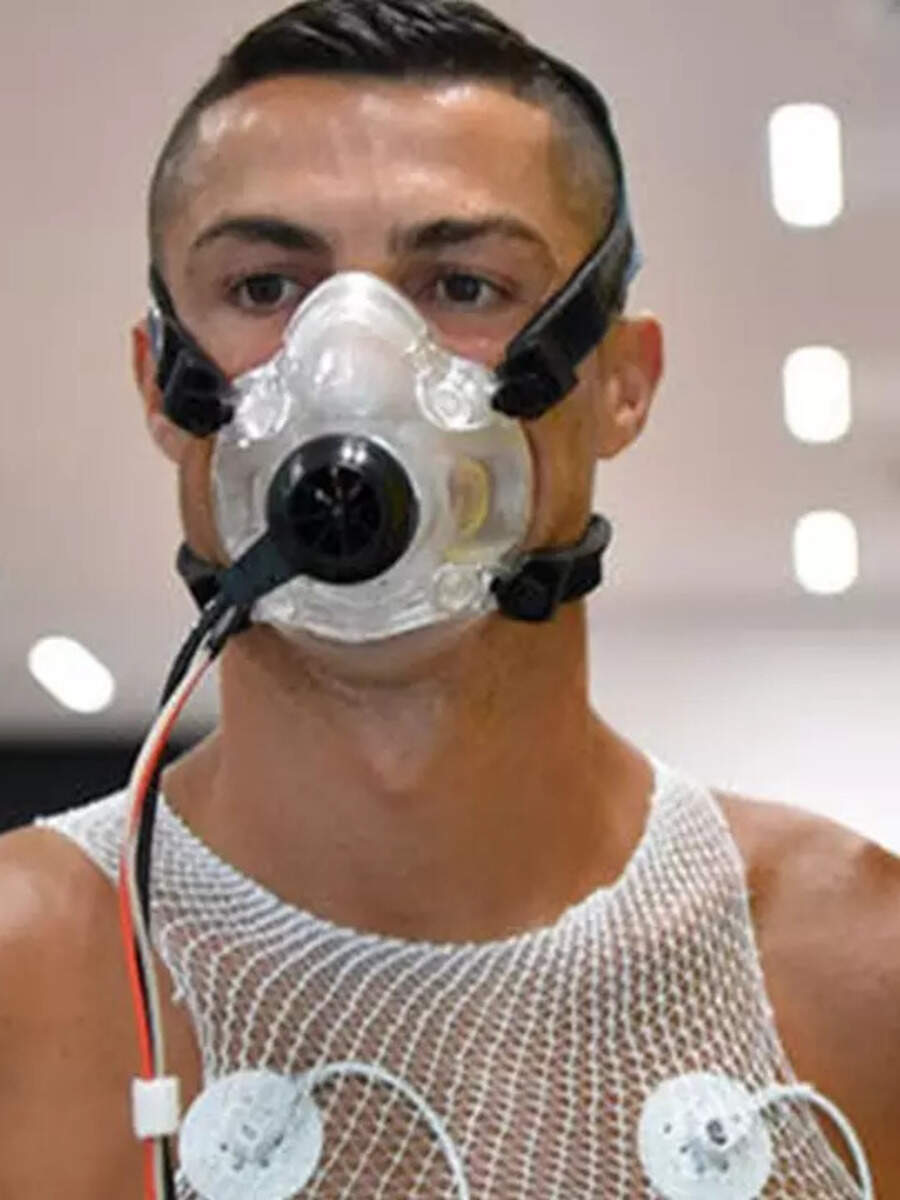 5 Famous Football Players To Wear Mask On Field | Times Now