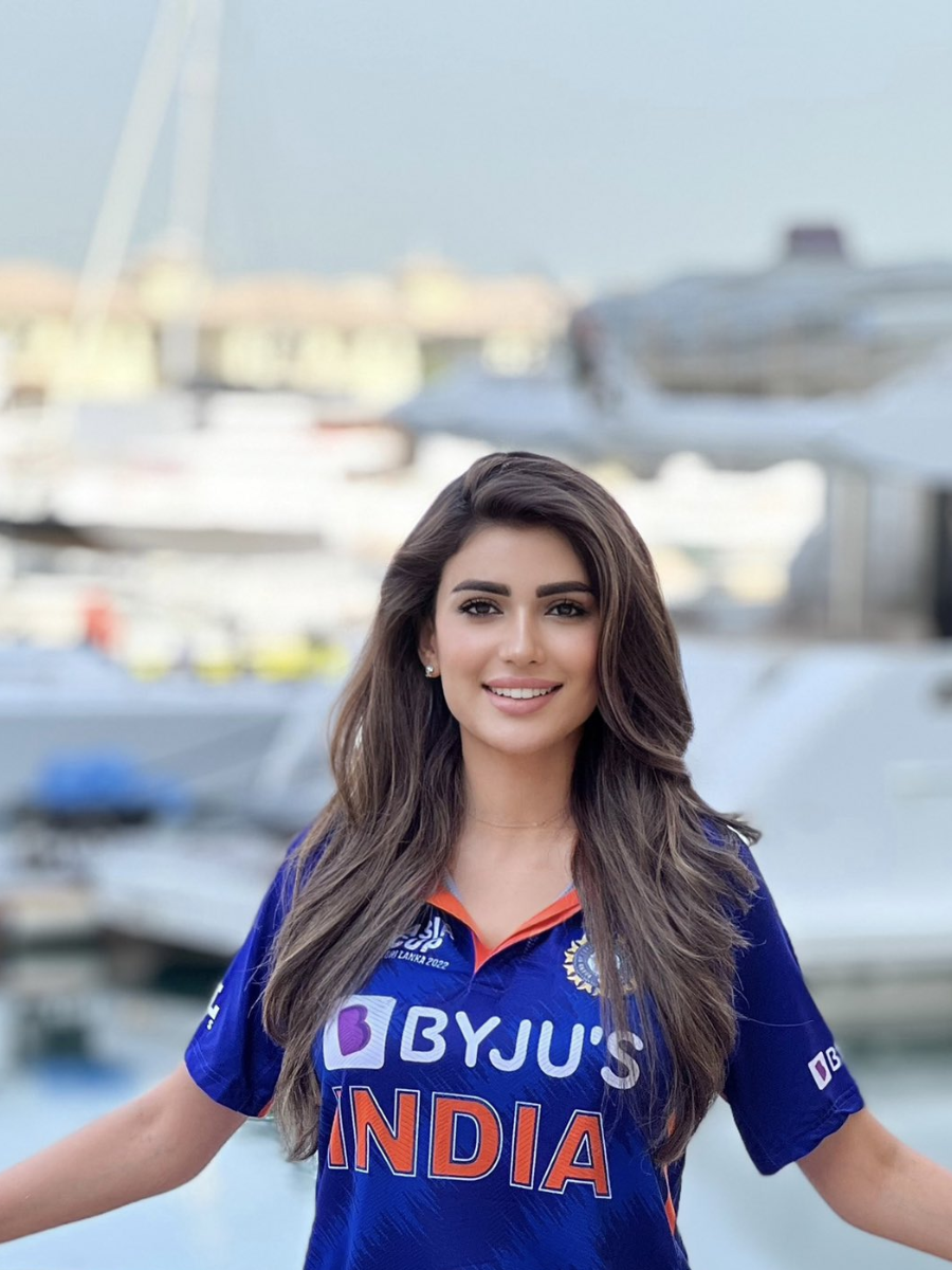 Meet Wazhma Ayoubi, An Afghanistan Fan Who Loves India | Times Now