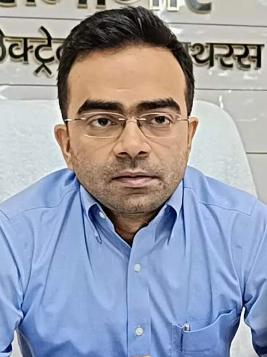 Meet Hathras DM Ashish Kumar IAS Passout from IIT Kanpur Know his UPSC ...