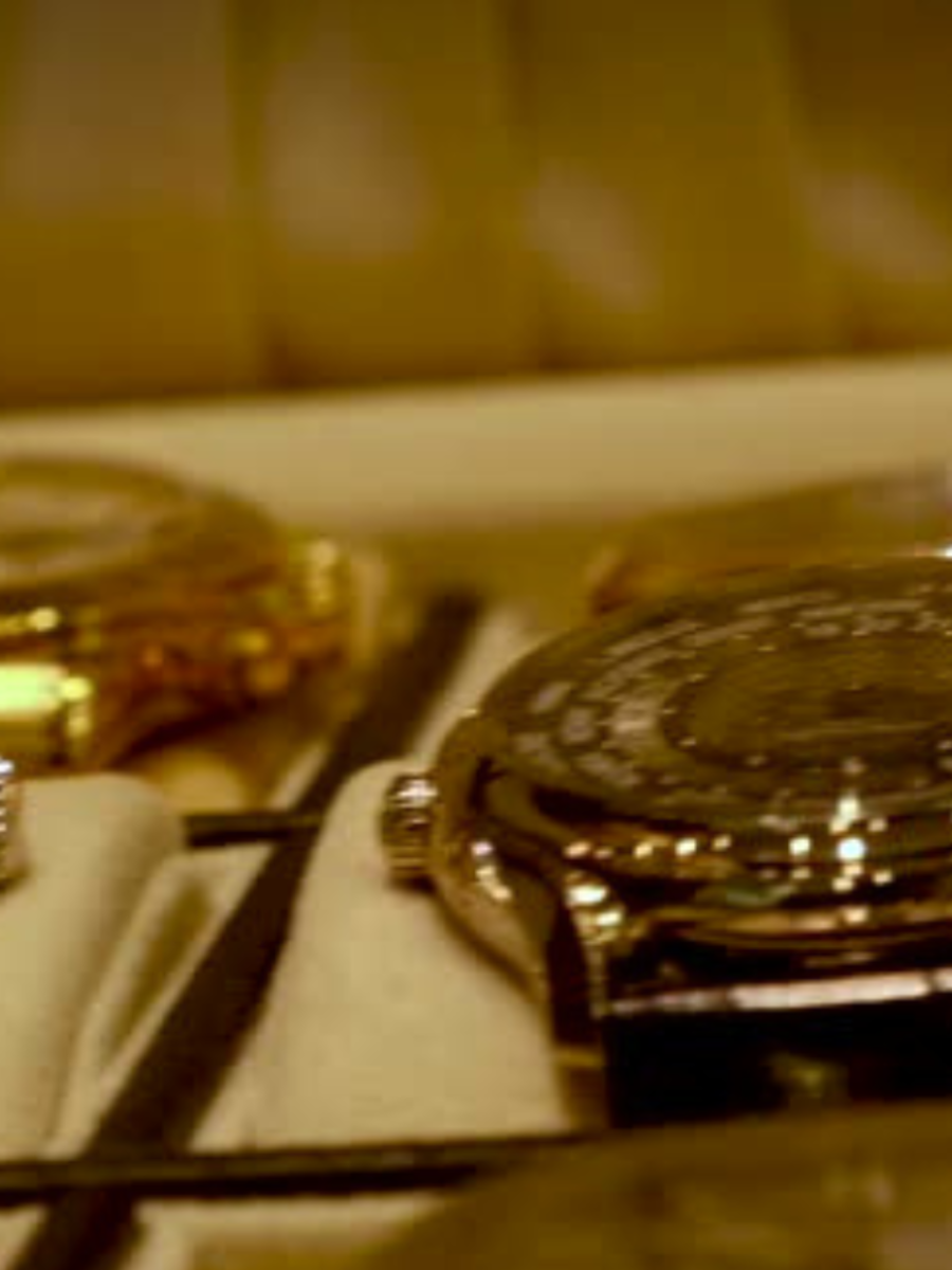 Top 7 Luxury Watches Under Rs 50,000 You Can't Miss - Check Here ...