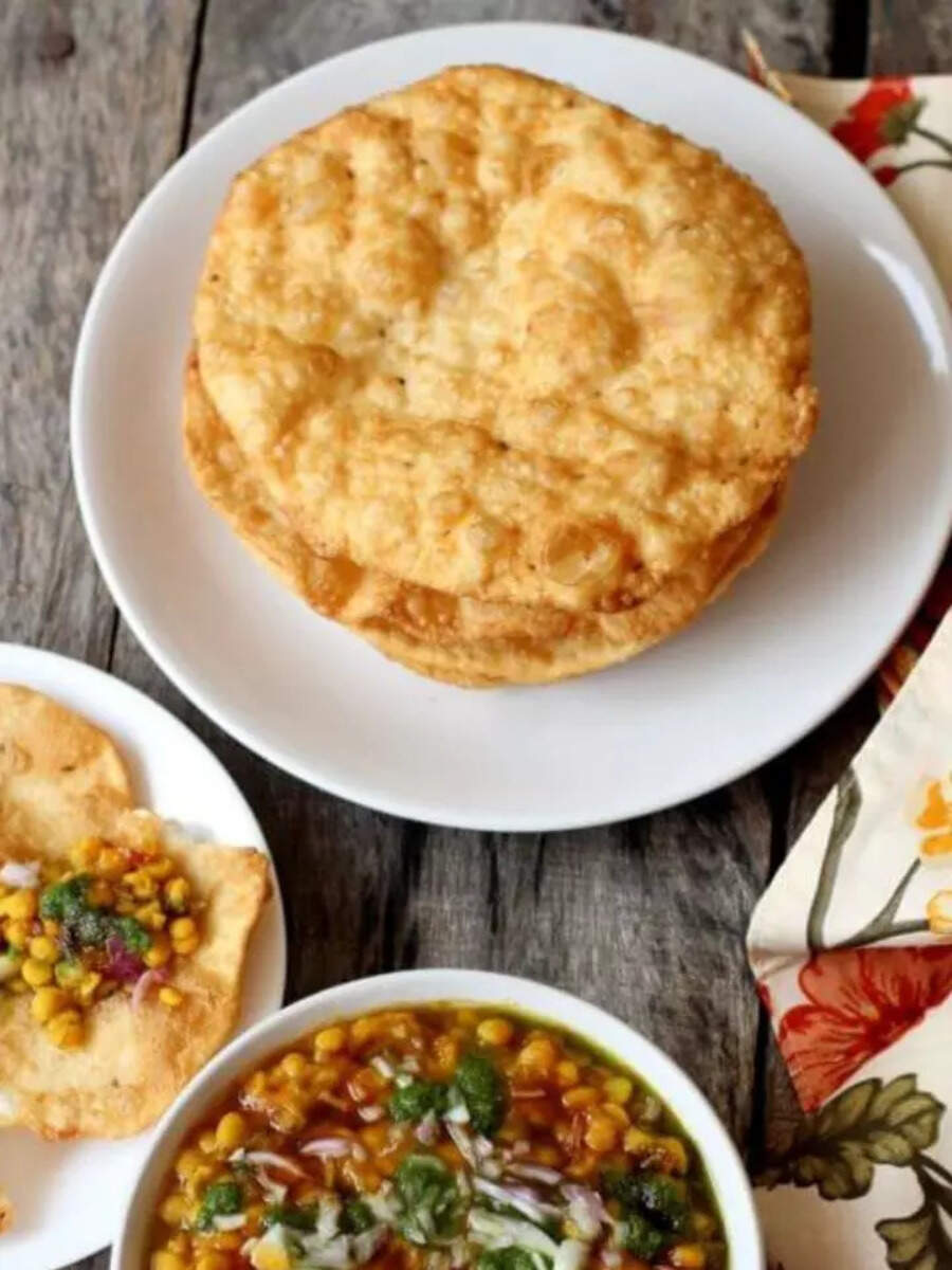 Keep Your Brunch Light With This Sindhi-Style Dal Pakwan | Times Now