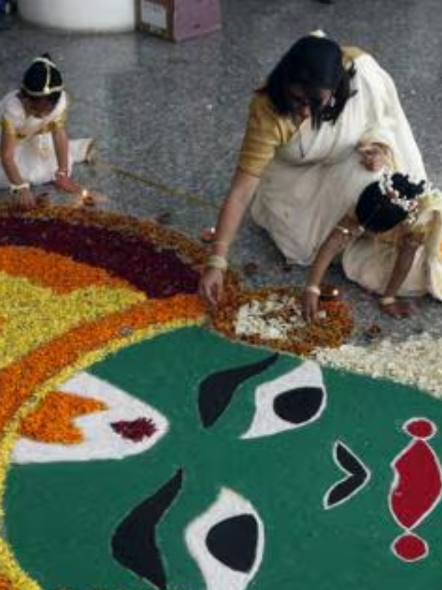 Onam Pookalam Designs 2024: 10 Beautiful Rangoli Designs For Onam ...