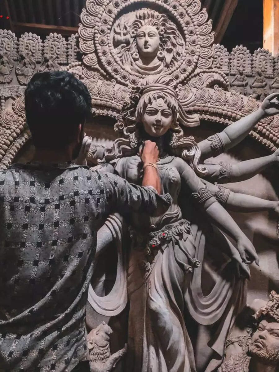 10 Places In Gujarat That Host The Best Navratri Celebrations | Times Now