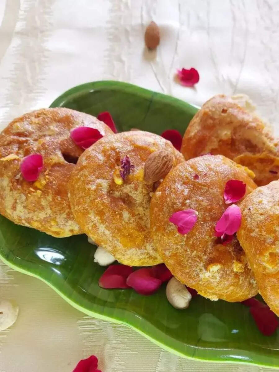 Kutchi Sata Recipe: A Flaky Gujarati Sweet Perfect For Diwali Gifting ...