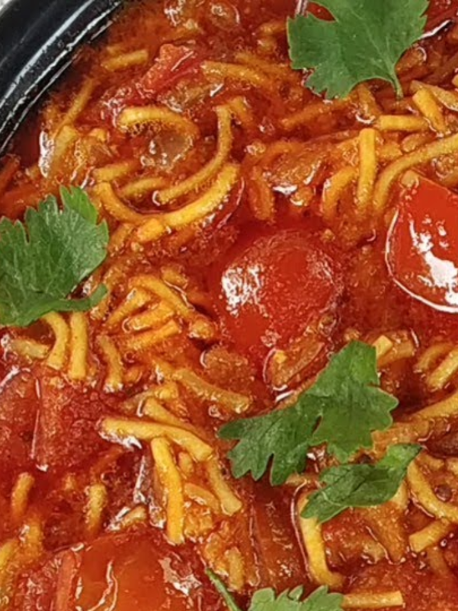 Gujarati Sev Tameta Nu Shaak With Ragi Roti For Flavourful Dinner ...