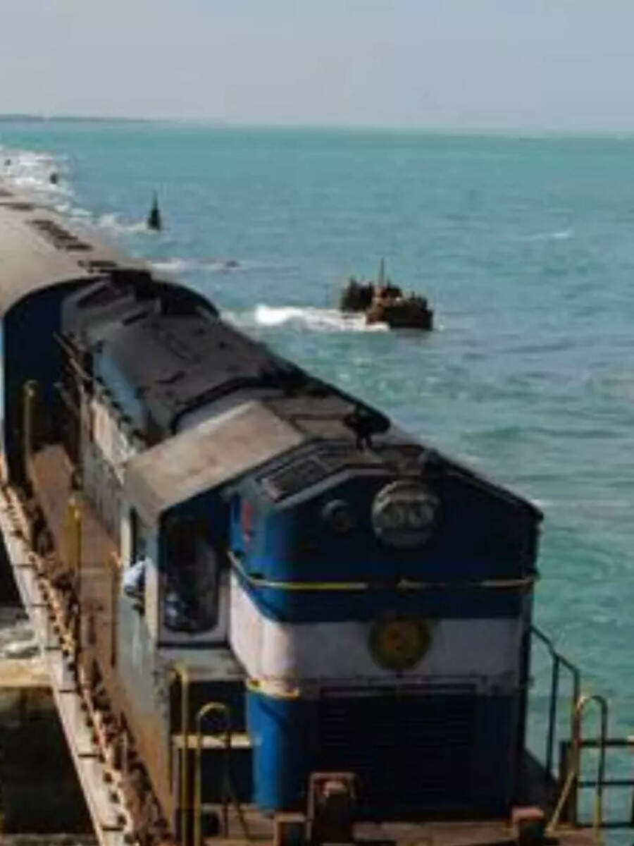 Which Is the most Dangerous Railway Track Know To Scared- ये है भारत का ...