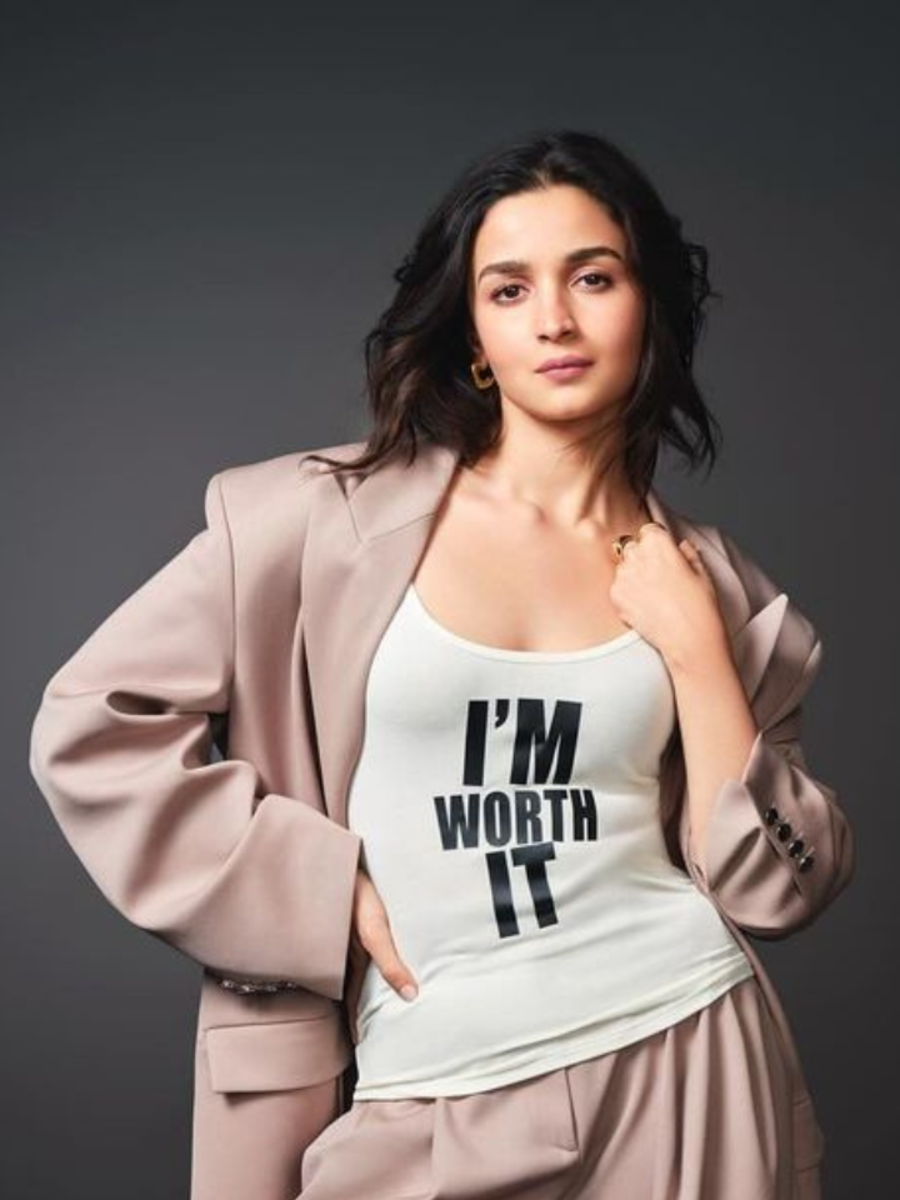 Alia Bhatt Swears By THESE Yoga Asanas To Keep Herself Fit | Times Now