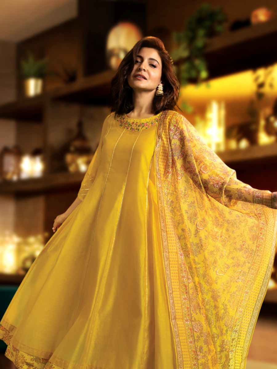 Diwali Suits | Salwar Suit Designs Inspired By Anushka Sharma For ...