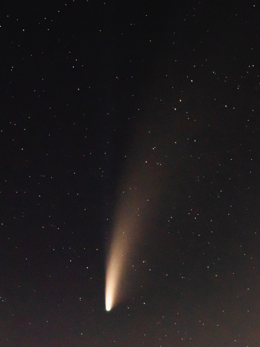 8 Unforgettable Images Of Comets And Their Glowing Tails | Times Now