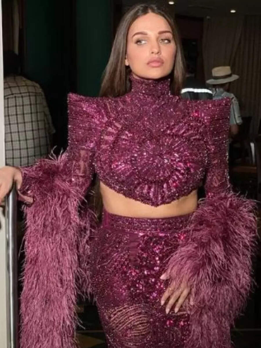 Himanshi Khurana, Oh-So-Pretty! | Times Now