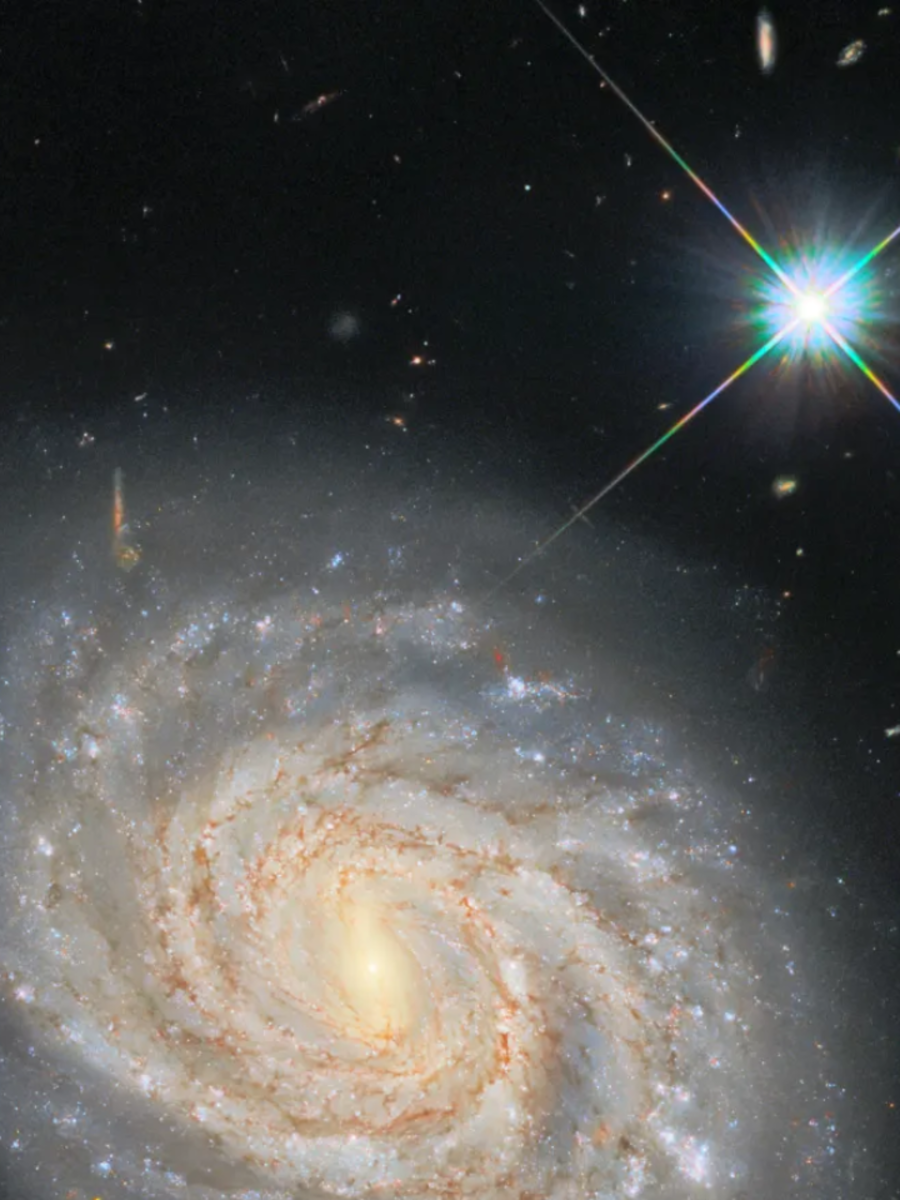 6 Very Beautiful Images Of Galaxies Taken By NASA Hubble Space ...