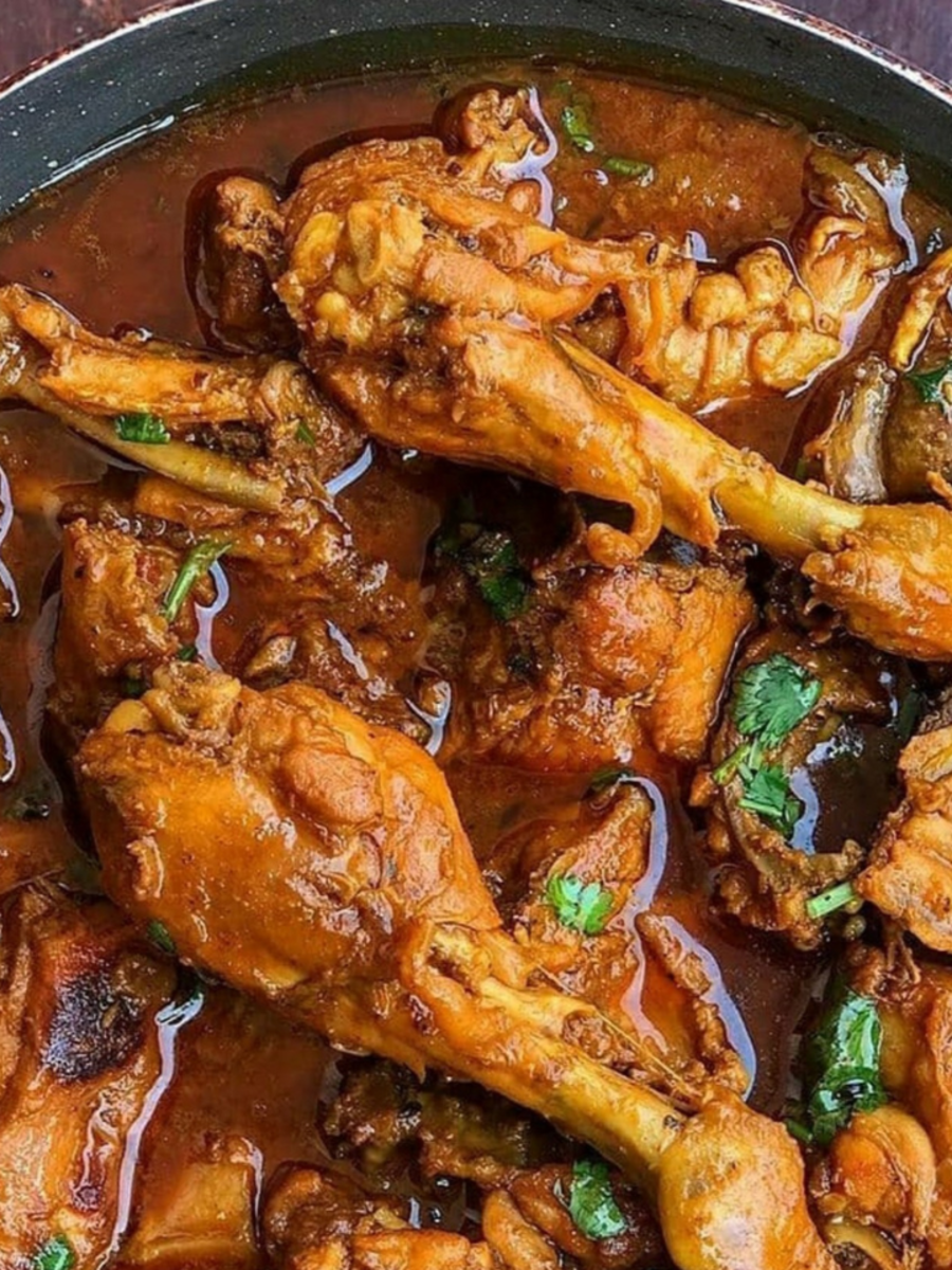 Andhra Style Chicken Curry With Parotta For A Wholesome Dinner | Times Now