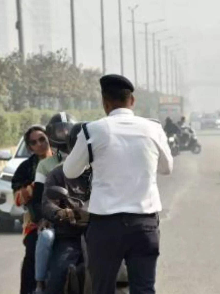 70 रुपये का ये सर्टिफिकेट नहीं बनवाया तो हो जाएगा 10 हजार का चालान | ET Now Swadesh