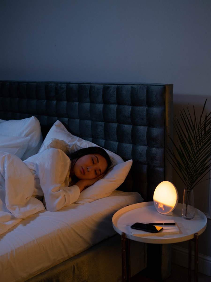 Make These Changes To Your Sleeping Habit To Avoid Waking Up with a ...