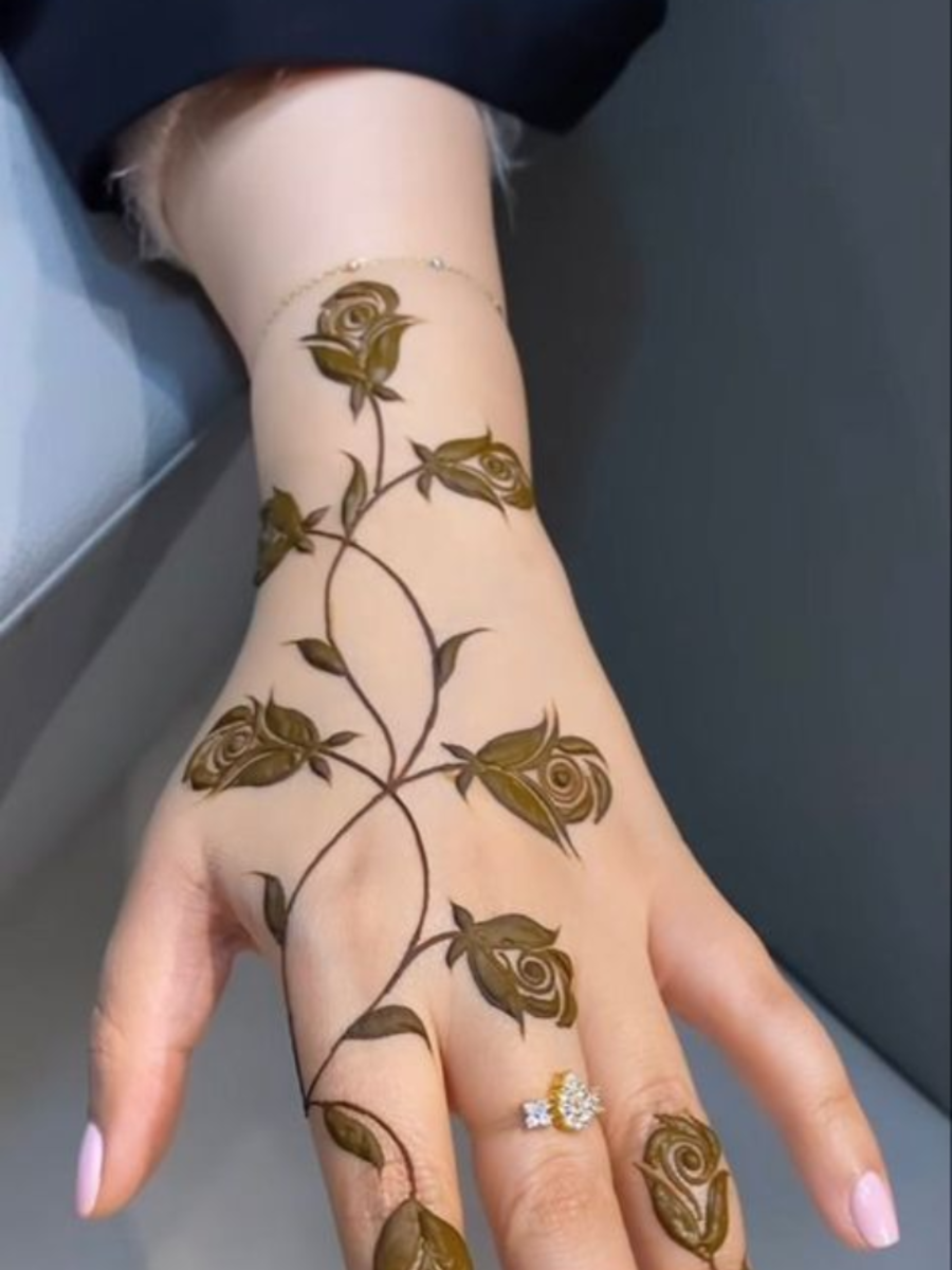 Valentine's Day 2025: Simple Rose Mehndi Designs | Times Now
