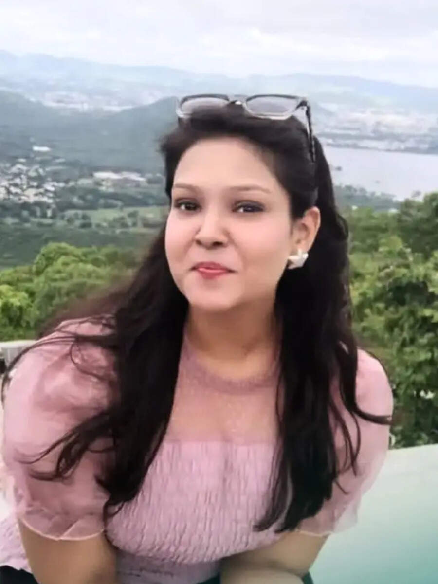 IAS बनने की जिद, बिना कोचिंग UPSC में रैंक 17 लाकर रचा इतिहास- Meet IAS ...