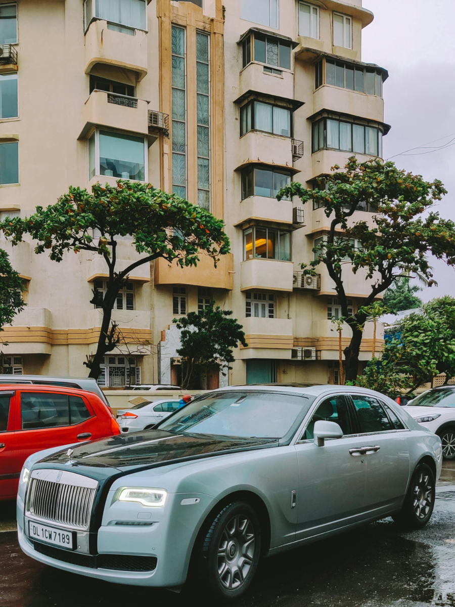 5 Luxury Sedans That Millionaires Should Explore: Volvo S90, Audi A6 ...