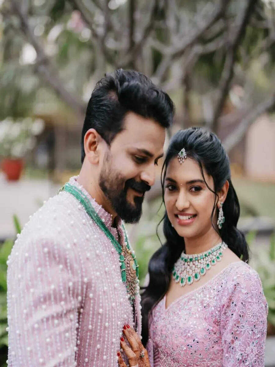 Daali Dhananjaya Weds Dr. Dhanyatha | Times Now