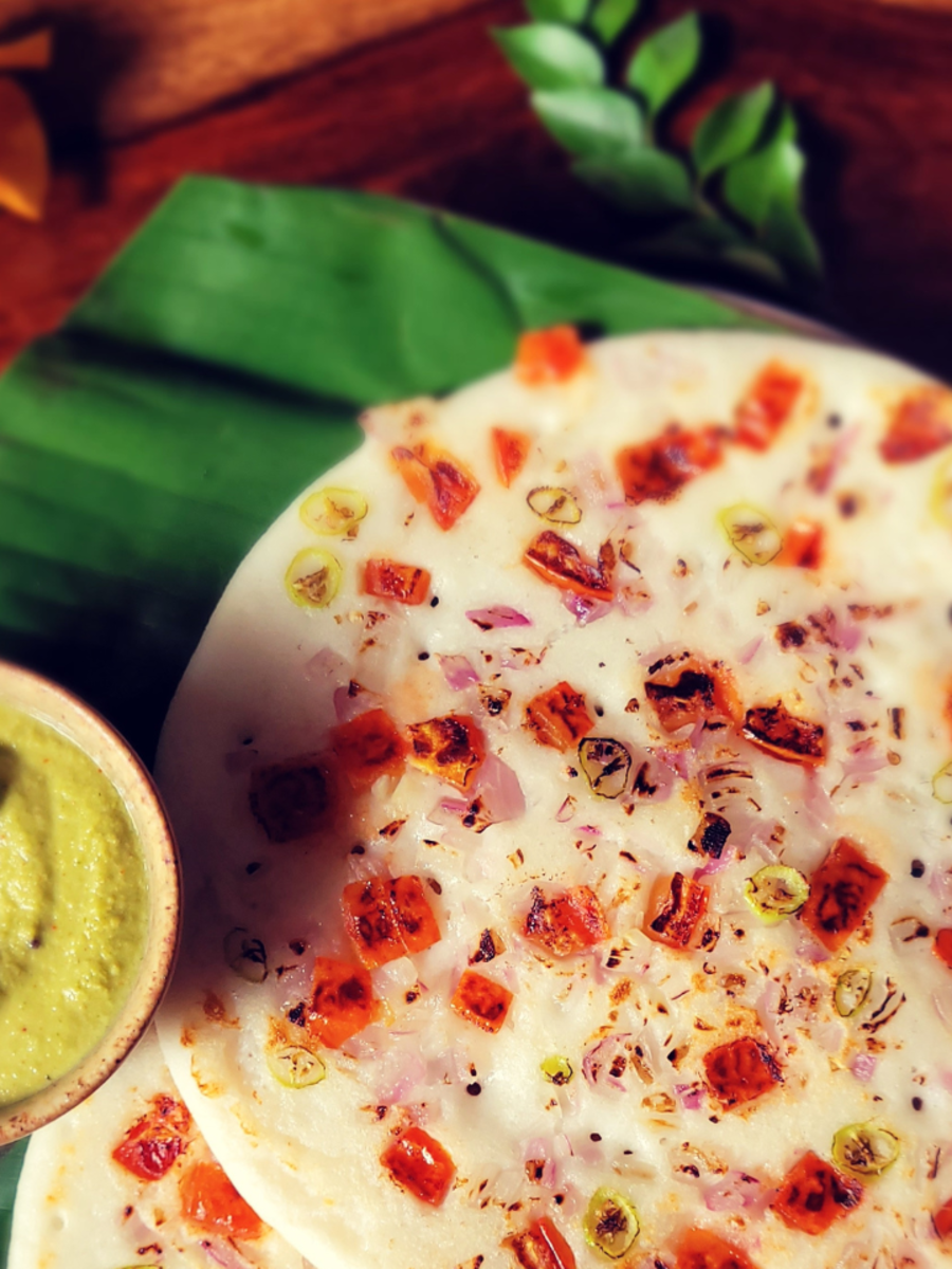 Tomato Uttapam, Classic South Indian Breakfast With Coconut Chutney ...