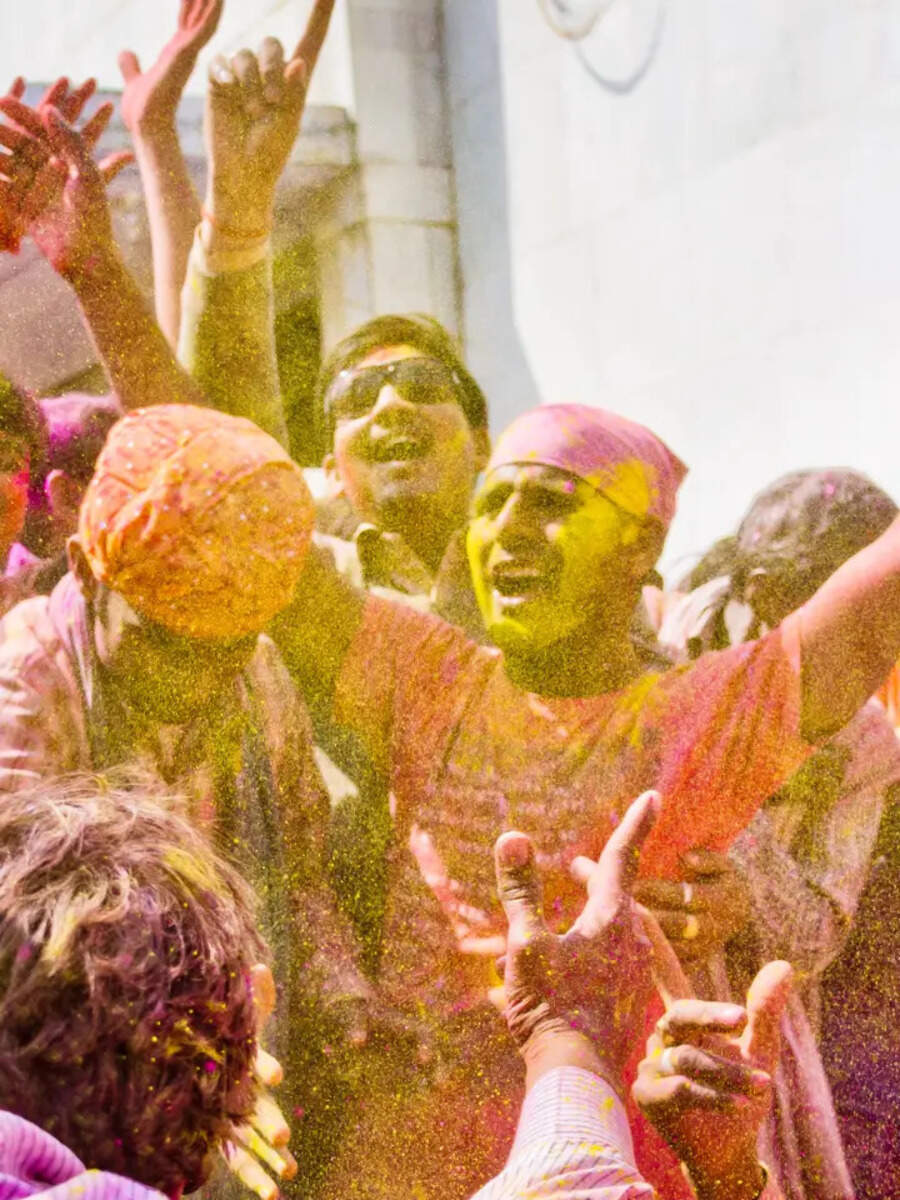 10 Must-Have Accessories for a Fun-Filled Holi Party | Times Shopping Guide