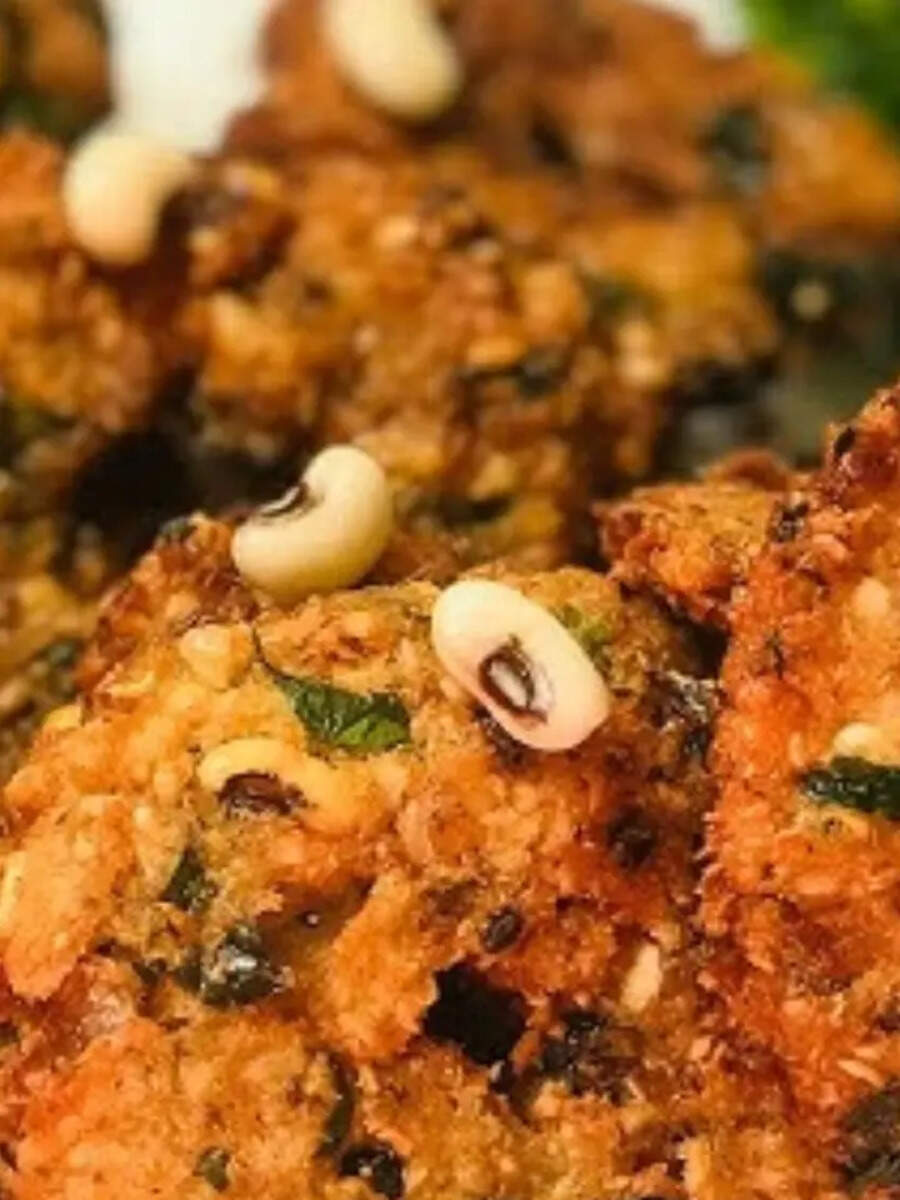 High Protein Alsanda Vadai With Black Eyed Peas For A Healthier Snack ...