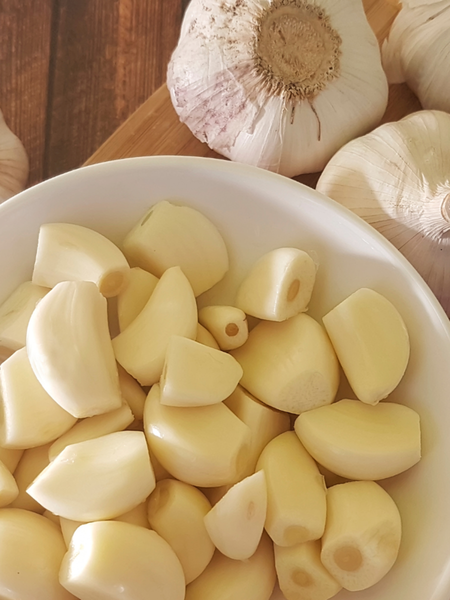World Garlic Day -9 Indian Dishes That Celebrate The Flavour Of Garlic ...