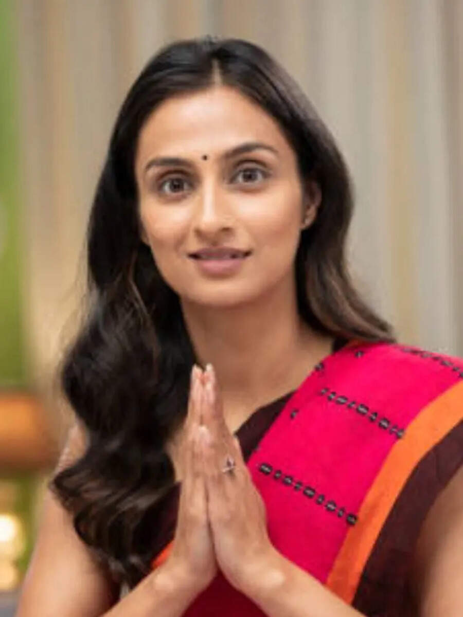 What Is The Difference Between Namaste And Pranam Tell Than Called ...