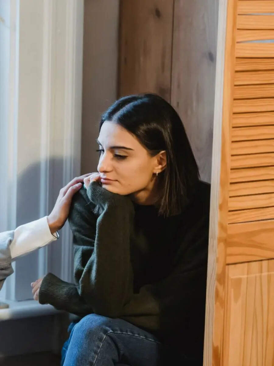 Signs You’re Suffering from "Middle Child Syndrome" | Times Now
