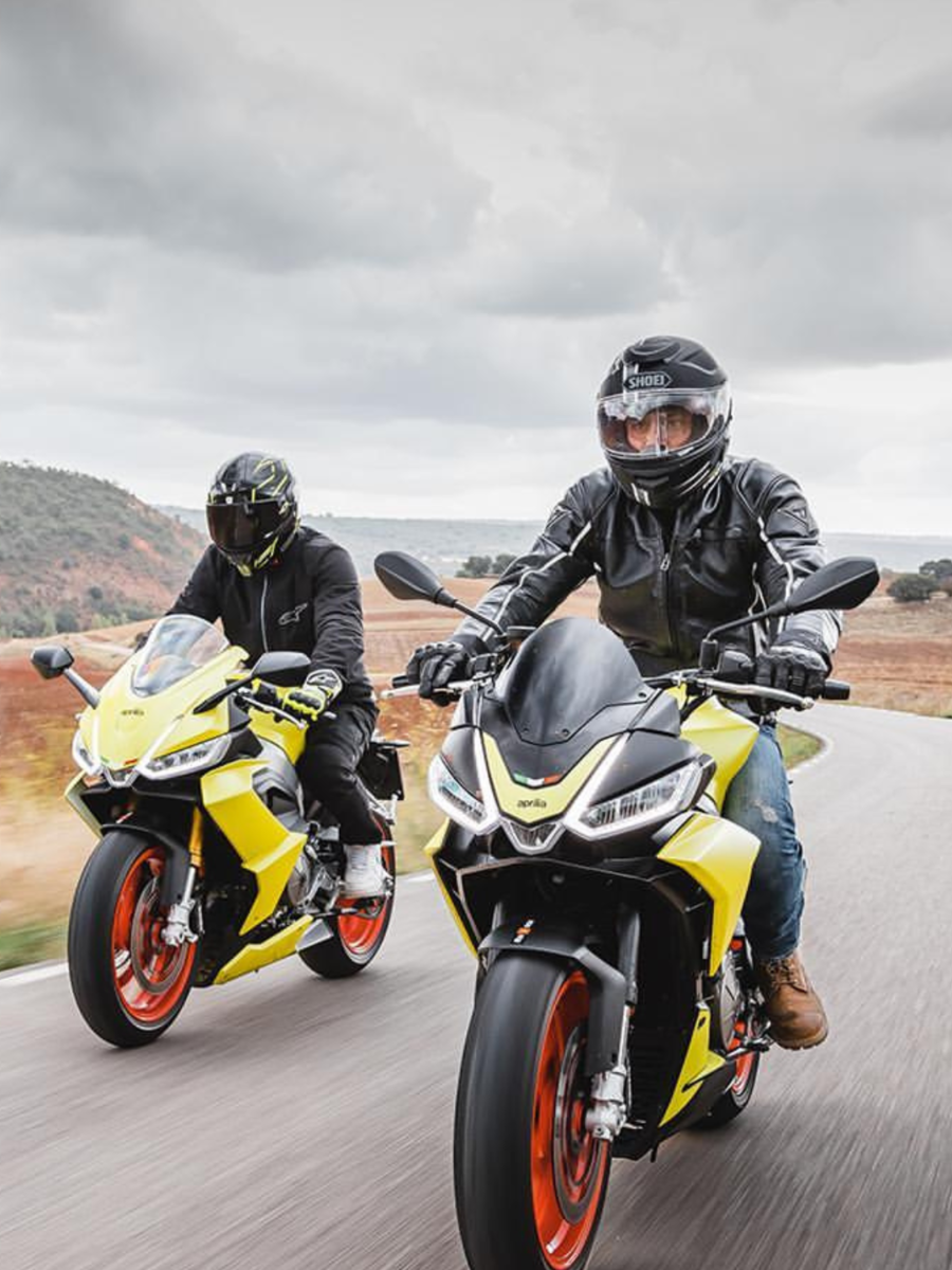 5 High-Performance Aprilia Motorcycles Available In India: Aprilia RSV4 ...
