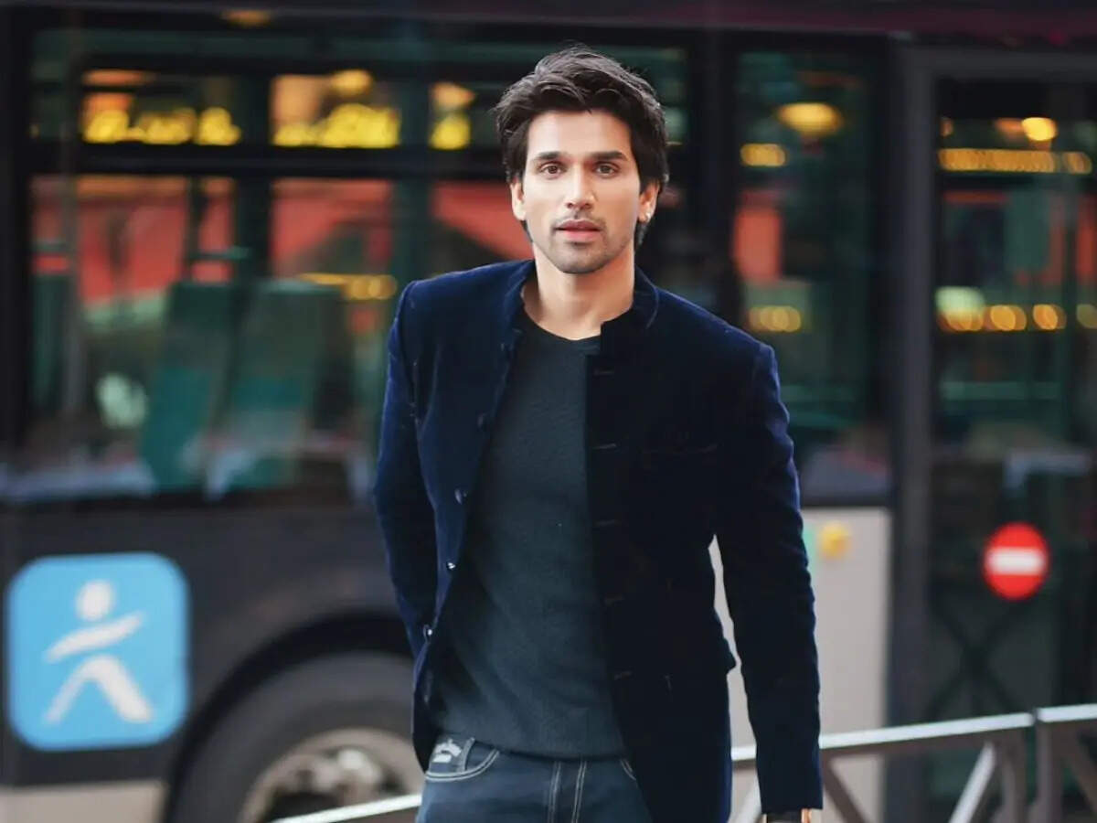 Want to Be Next Mr India? Altamash Faraz Explains How | Watch