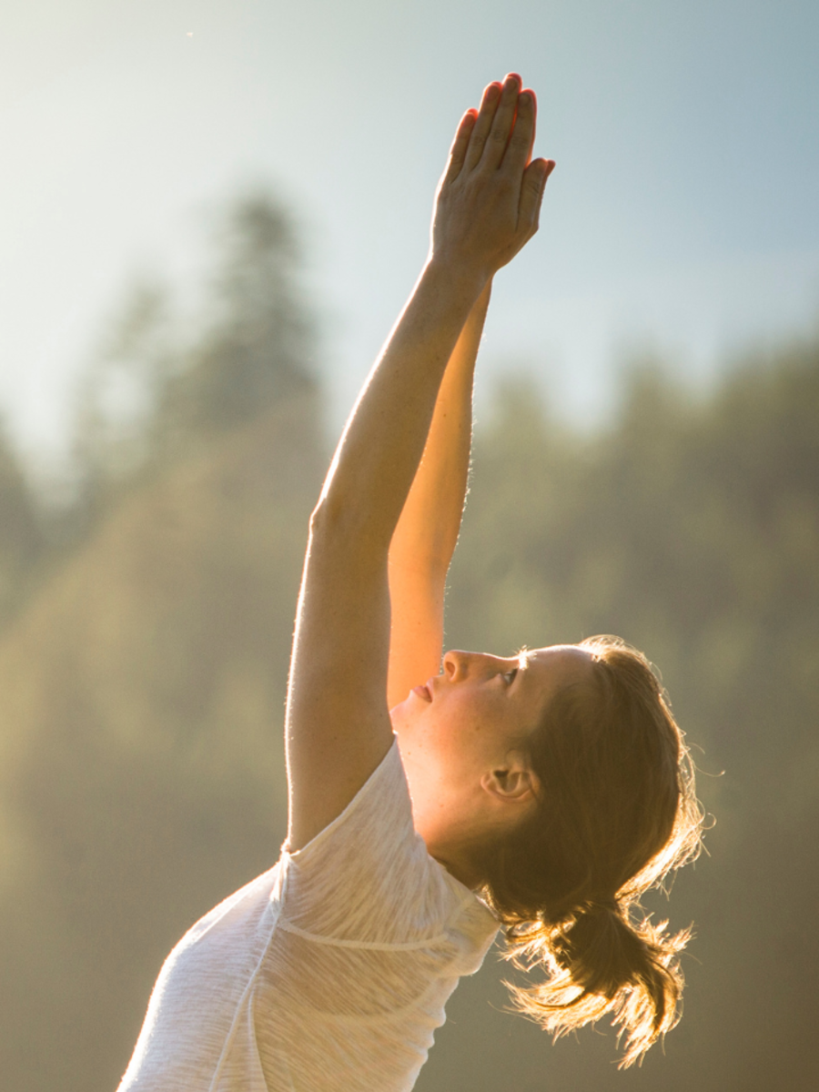 Yoga Poses That Help You Get Rid Of Back Pain | Health and Me