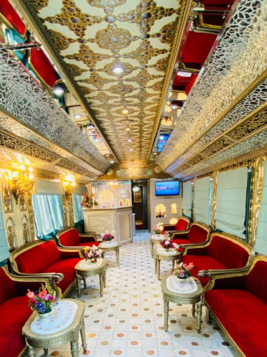 Royal Trains In India: फाइव-स्टार होटल से कम नहीं ये 5 ट्रेनें! होश ...