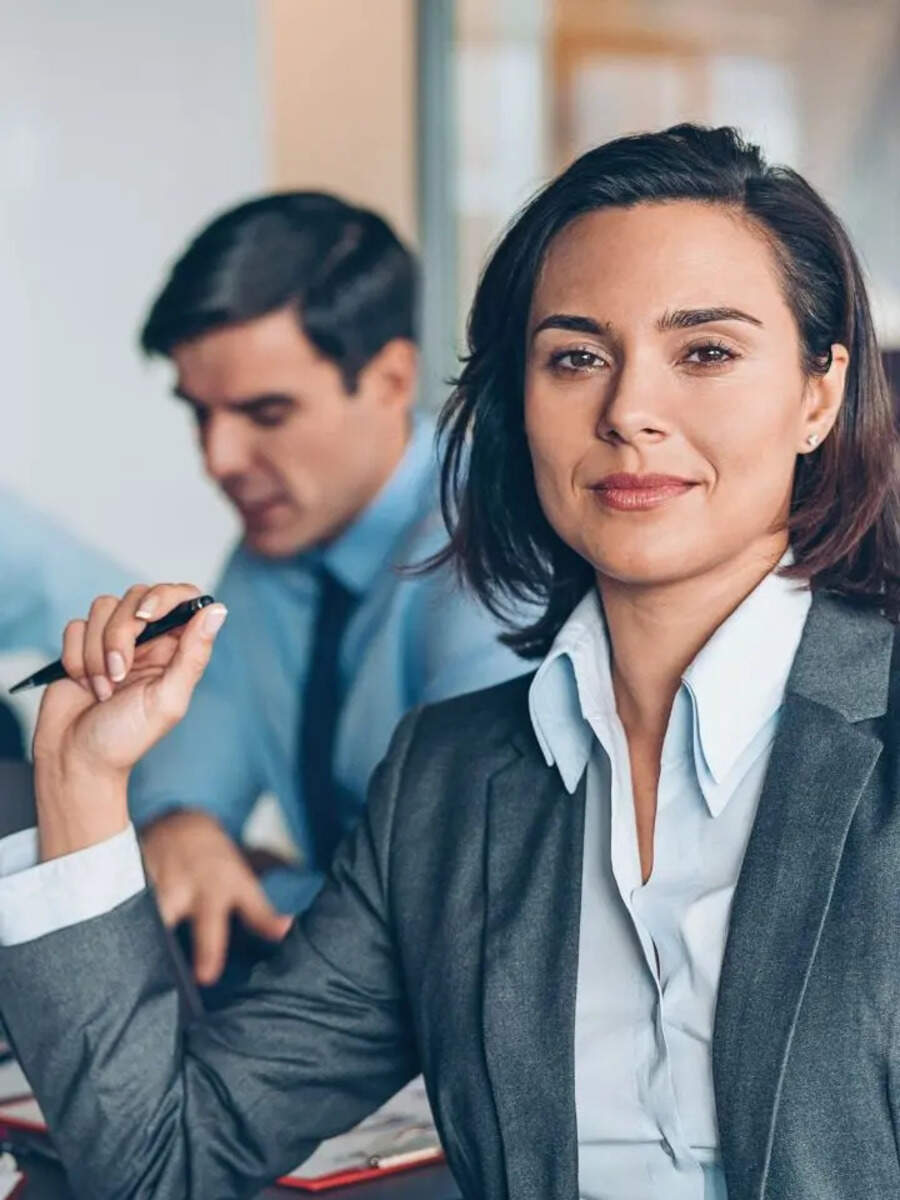 8 Body Language Signs That Show You Have Authority | Times Now