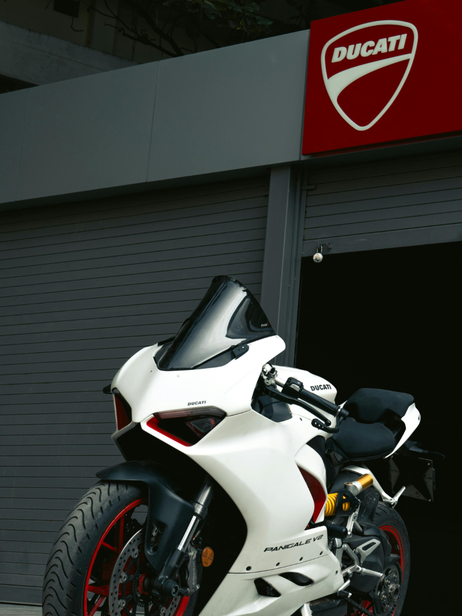 5 Most Powerful Ducati Bikes in India You Can Buy: Ducati Panigale V4 S ...
