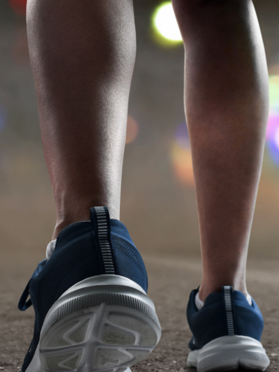 how much walk is sufficient after dinner | रात्री जेवल्यावर किती पावलं ...