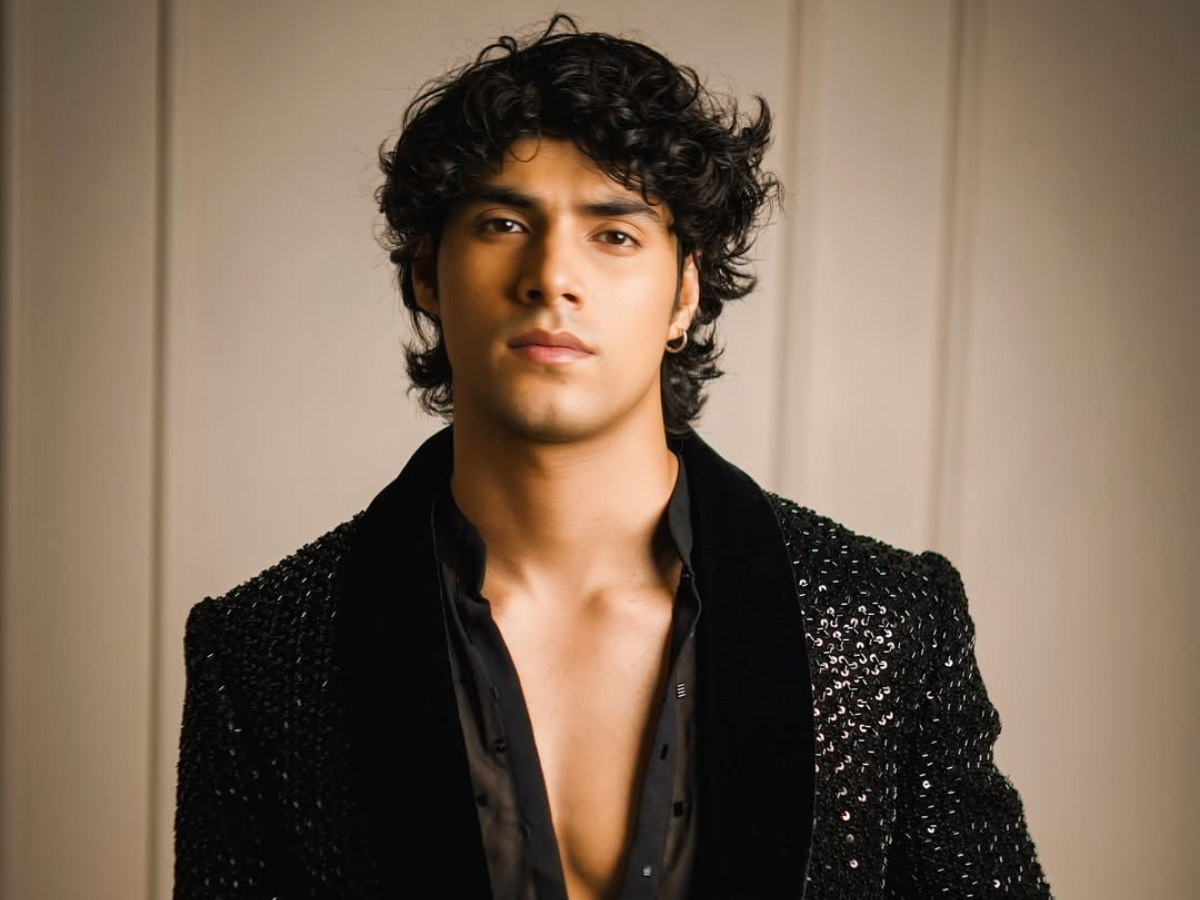 Shubham Sharma Brings Heat In His Latest Music Video Bukhar Chad Gaya