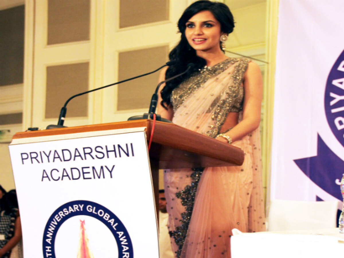 Miss India 2014 Koyal Rana at Priyadarshni Awards