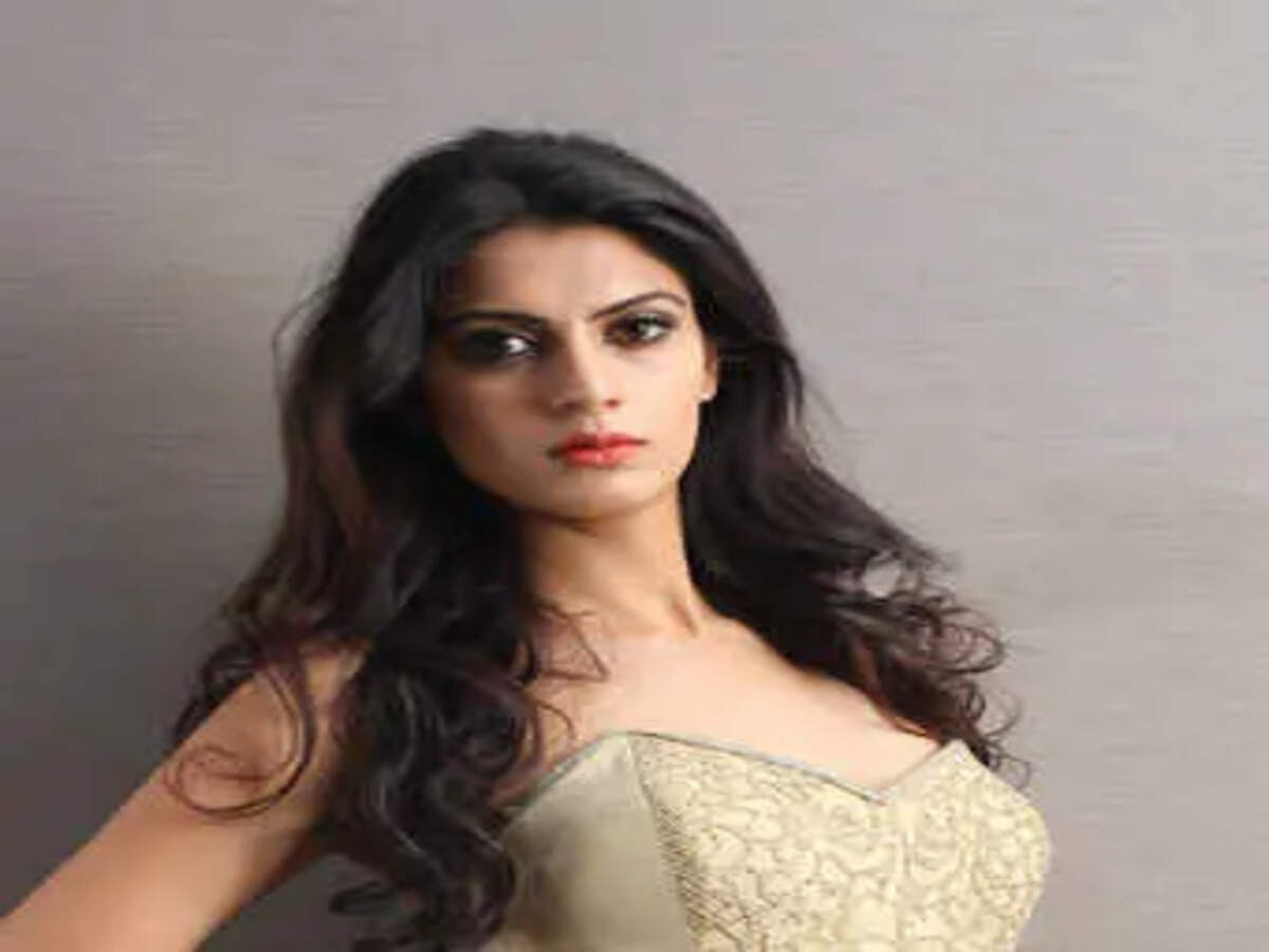 Monali Chaudhary