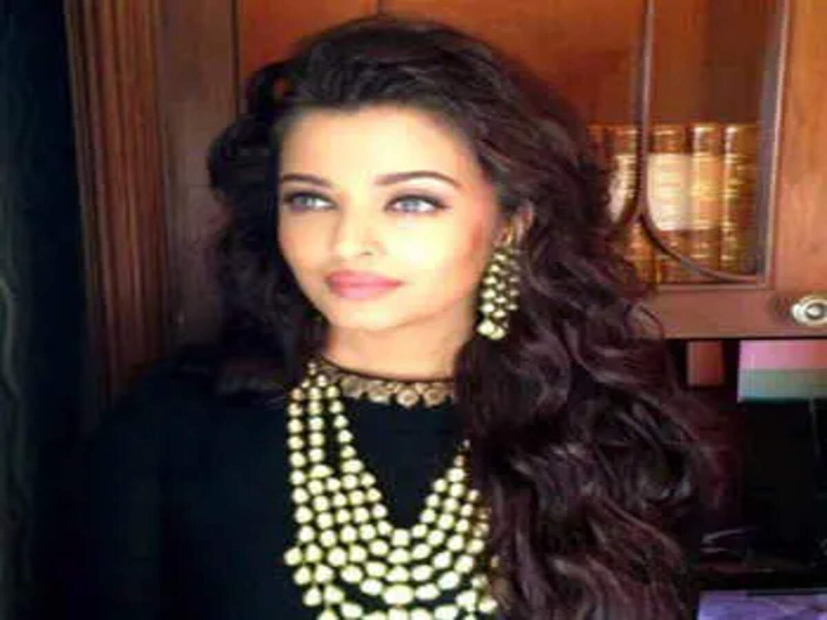 Ash: Din't have the best beach body at Miss world