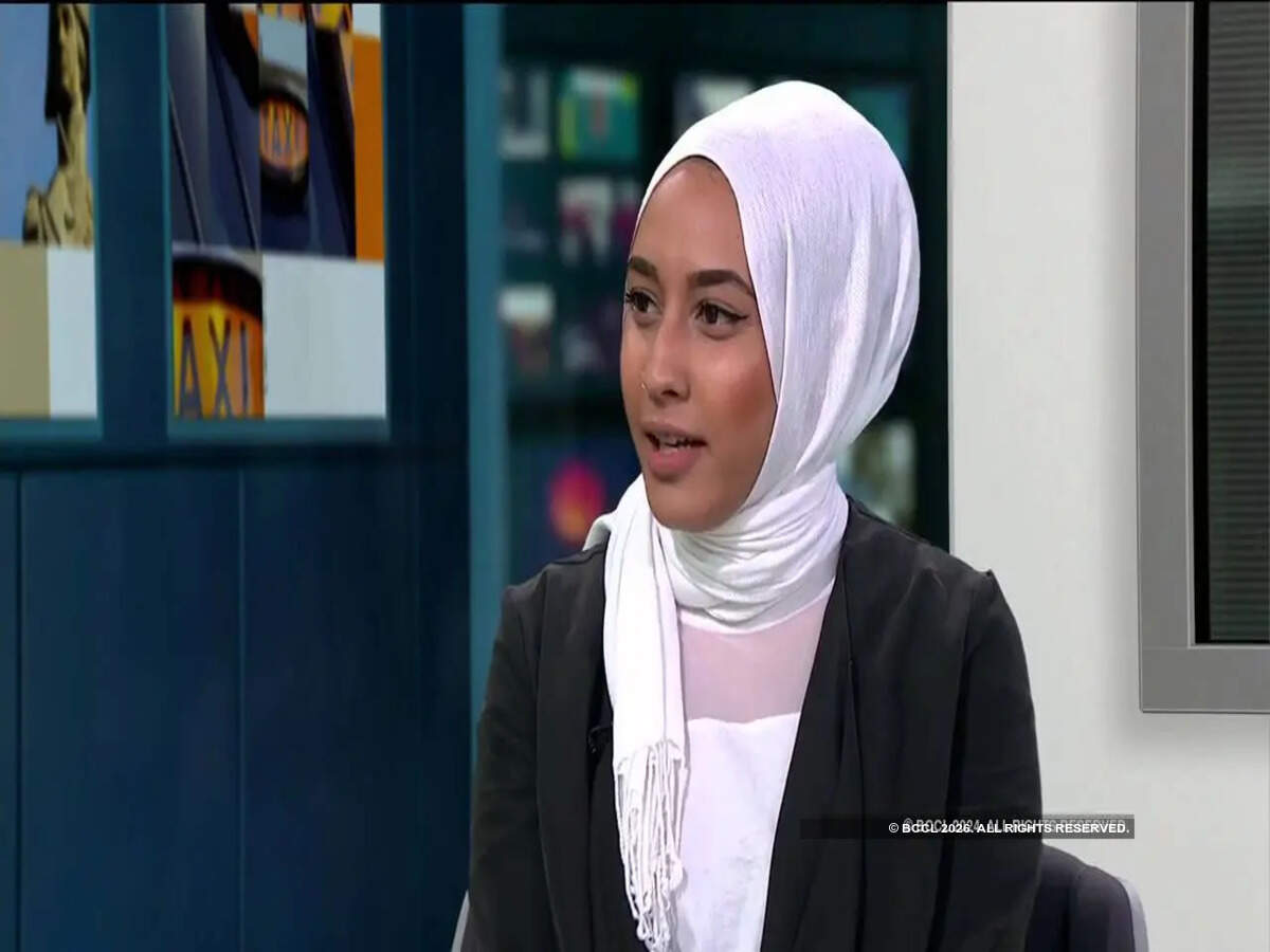 Hijab-wearing model advocates for modesty, Muslim women