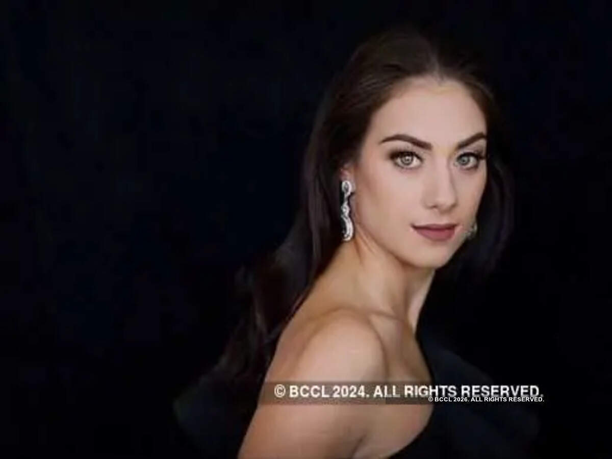 Hayley Robinson crowned Miss Grand International New Zealand 2018