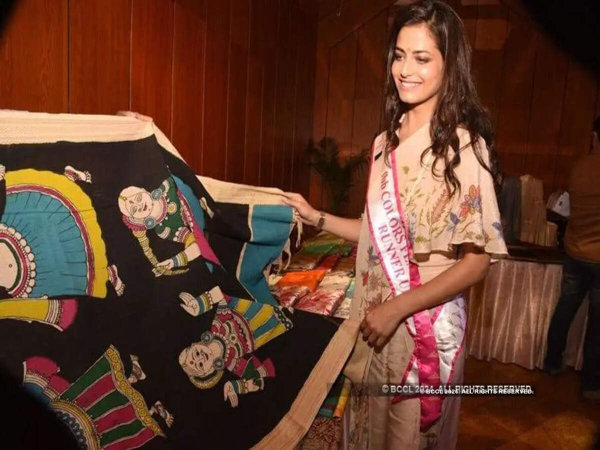 “I prefer khadi outfits as it is comfortable”