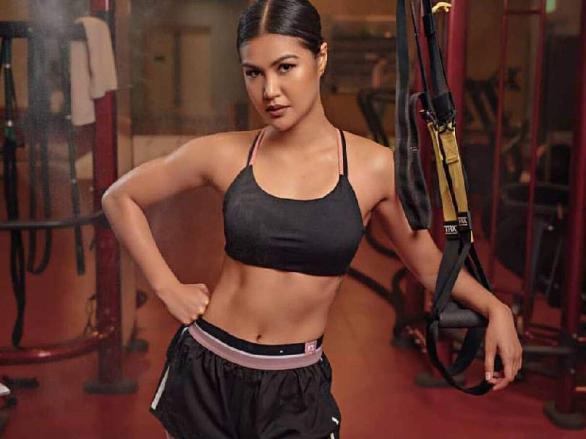 Beauty queen Winwyn Marquez started her basic citizen military training