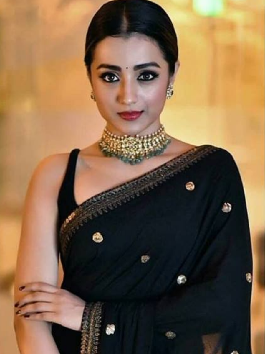 Trisha Krishnan's most elegant saree looks | Zoom TV