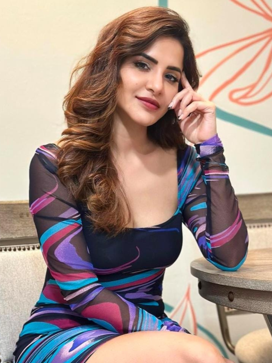 All you need to know about Ashu Reddy | Zoom TV