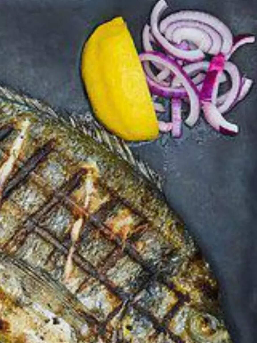 PCOS diet plan Indian | Veg and non-veg Indian diet to manage PCOS ...