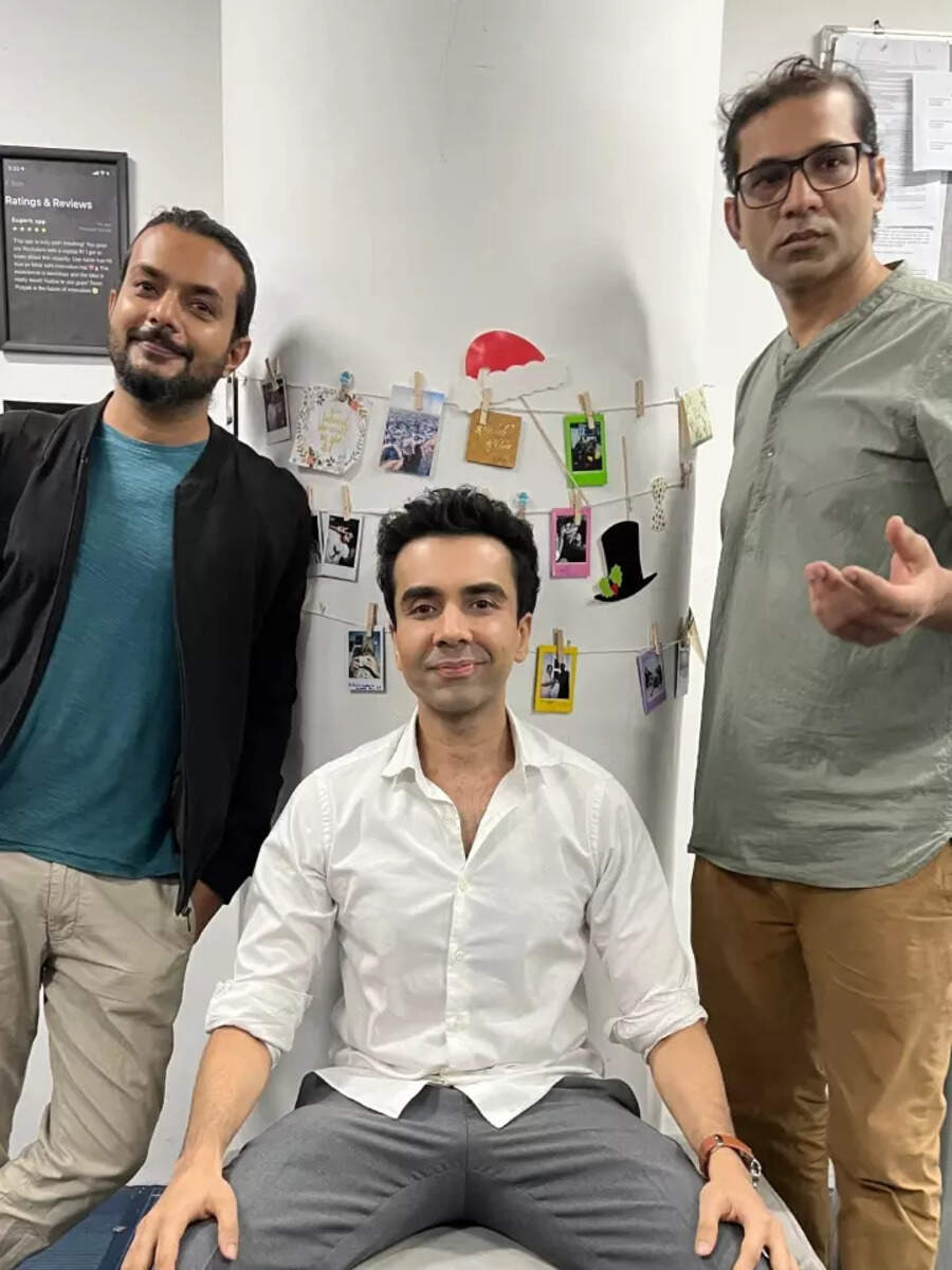 Naveen to Ridhi: Meet the cast of Pitchers Season 2, old and new | Zoom TV